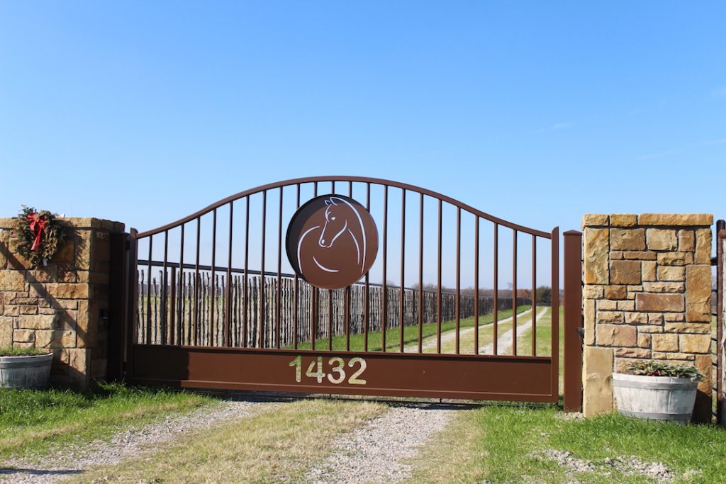 “Modern-Day” Texas Ranch Gates - Aberdeen Gate