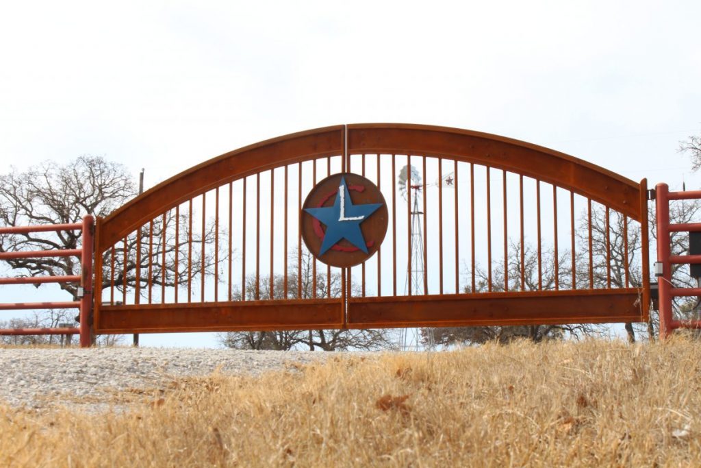 “Modern-Day” Texas Ranch Gates - Aberdeen Gate