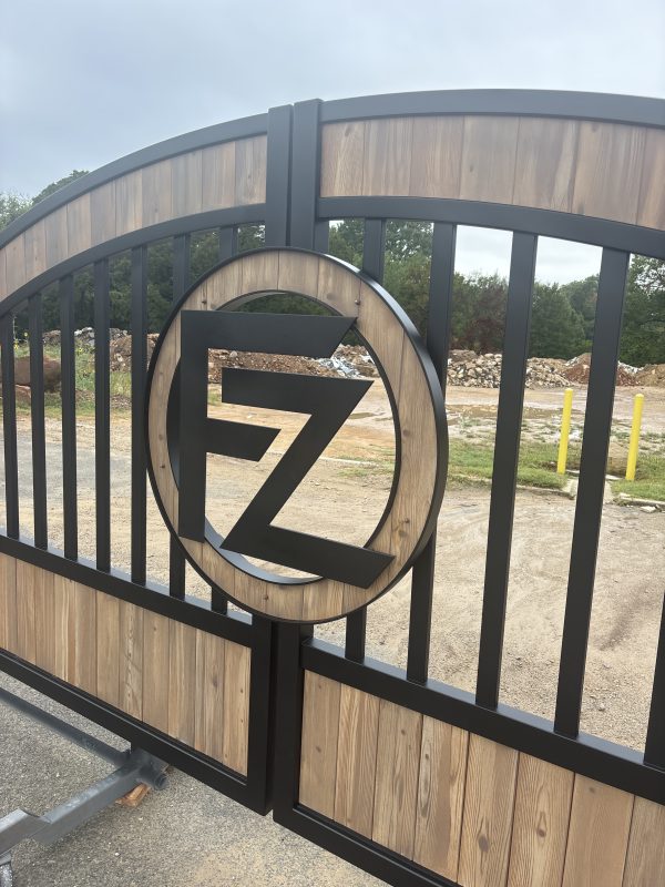 Faux-Wood Aluminum Ranch Gates - Aberdeen Gate